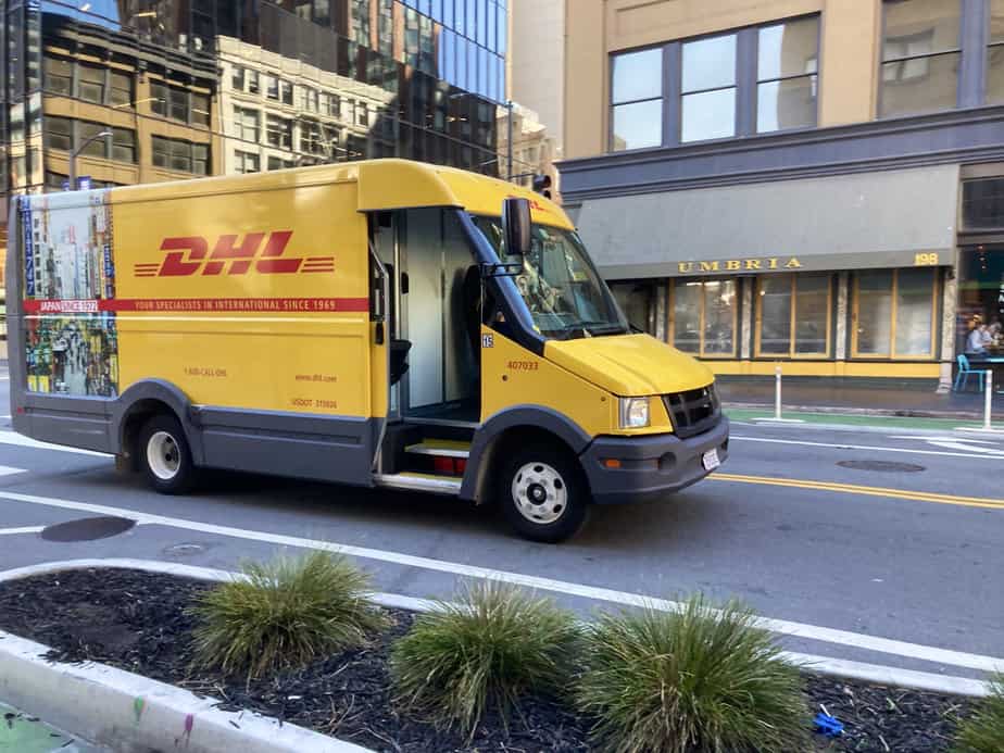 UPS DHL USA.001 - Convertible Luggage Racks,Boot Racks,Porte-Bagages ...